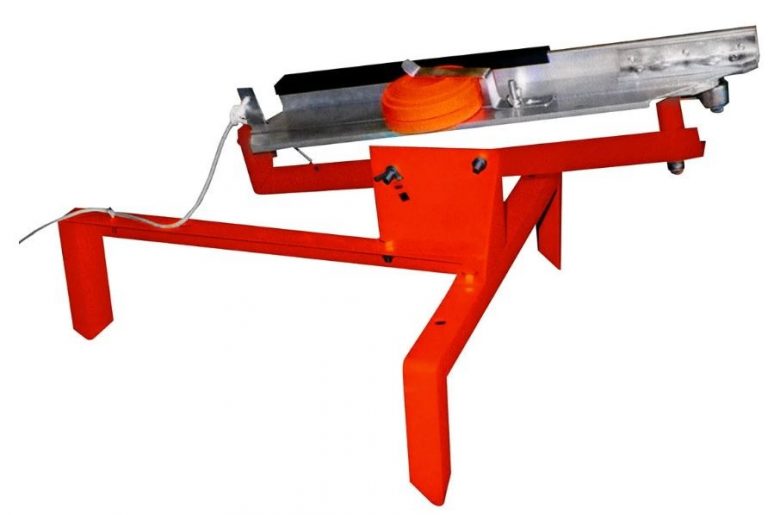 CLAY TARGET THROWER SPIKA SPRING LOADED METAL FRAME - Bankstown Gun Shop