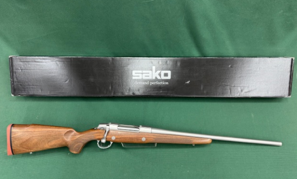 .30-06 SAKO90 HUNTER STAINLESS WALNUT 23'' BARREL NO SIGHTS SET TRIGGER ...